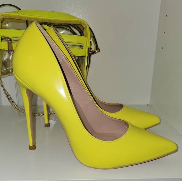 Elisabet Tang | Shoes | Elizabet Tang Pointed High Heel Pump | Poshmark
